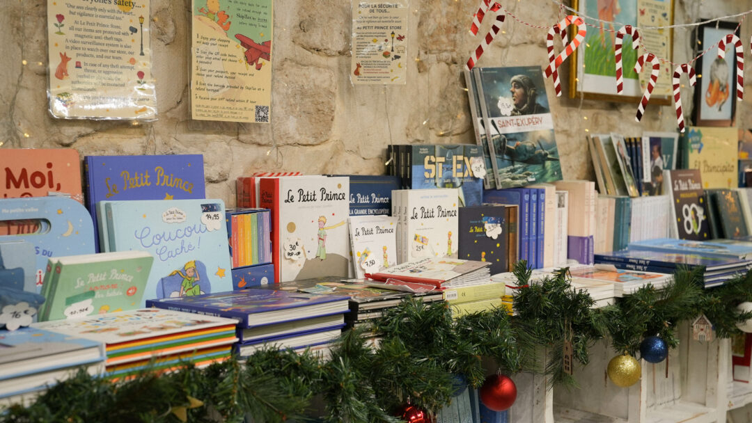 The Petit Prince Store - Paris transforms for the holidays - Le Petit ...